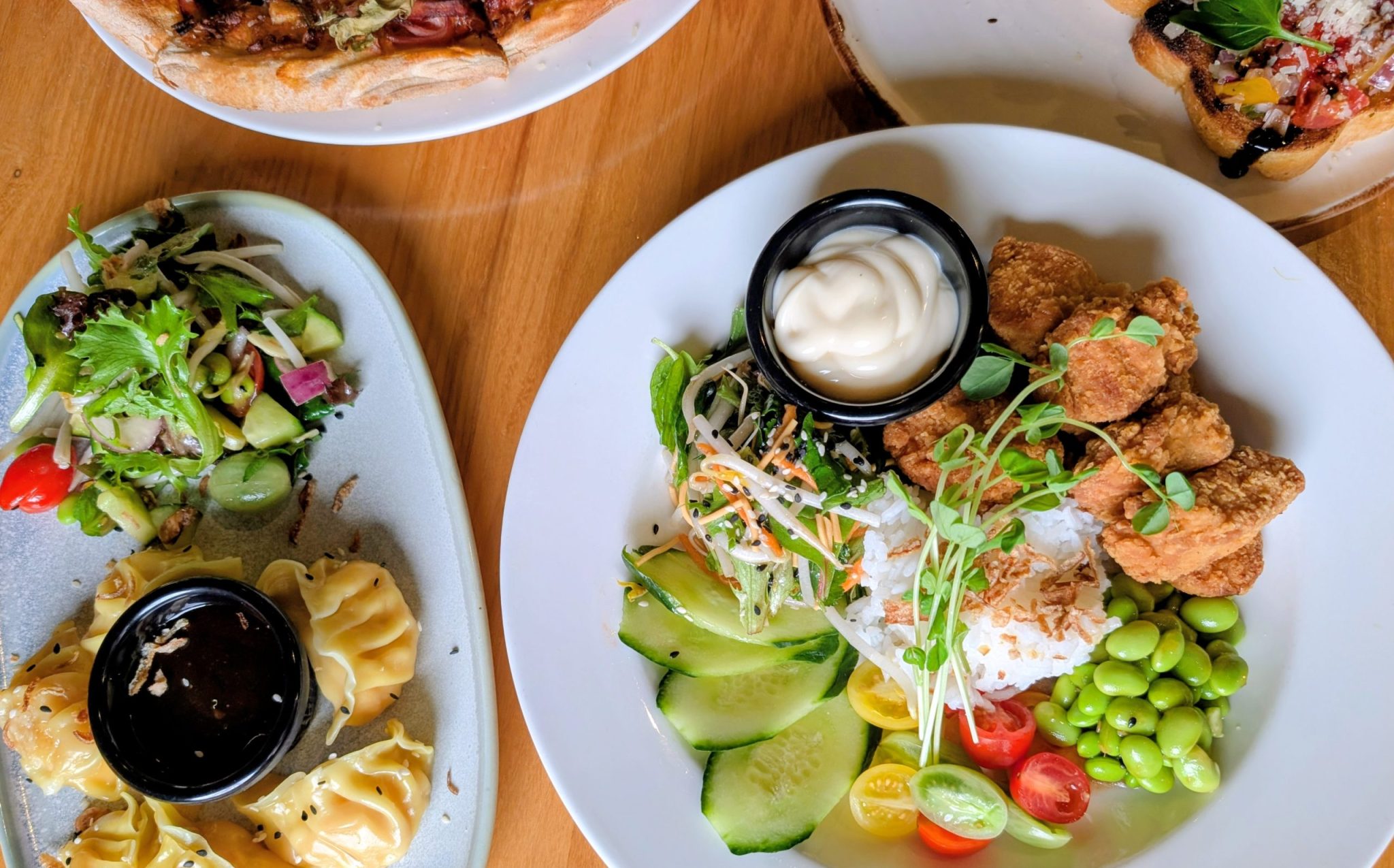 South Tweed Sports / South Tweed Bowls Club, Dining, Entertainment